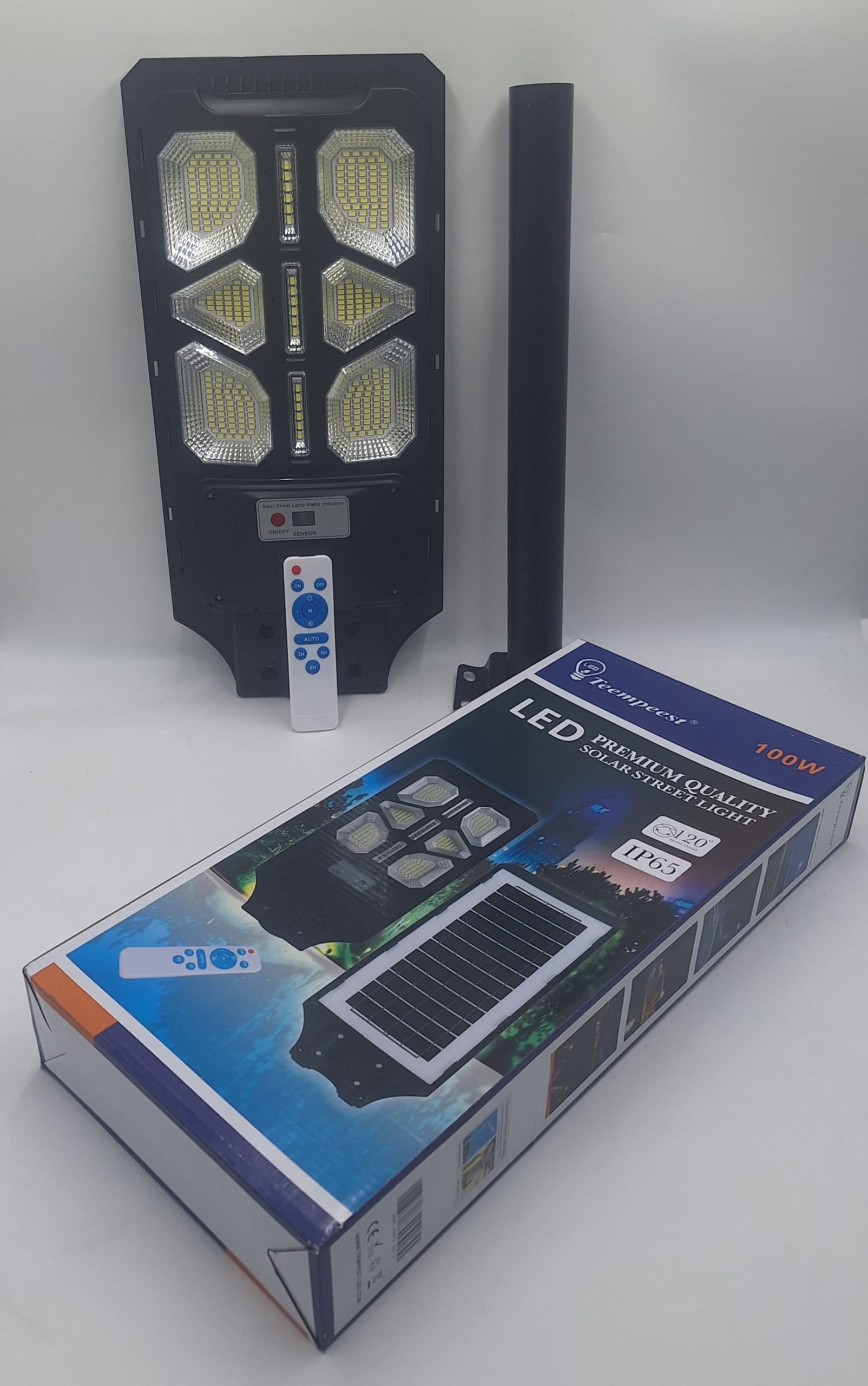 Tempeest - 100w LED Street Light with solar panel & remote control ...